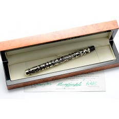 Fountain pens, ballpoint pens, rollerballs - The Writing Desk